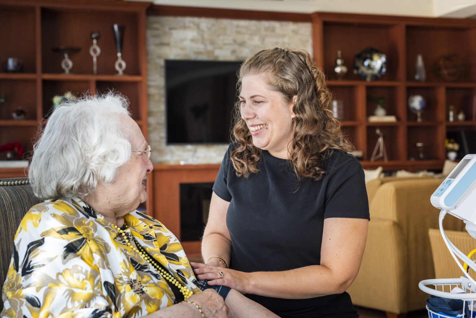 Continuing Care Assistant & Personal Support Worker Careers | Shannex ...